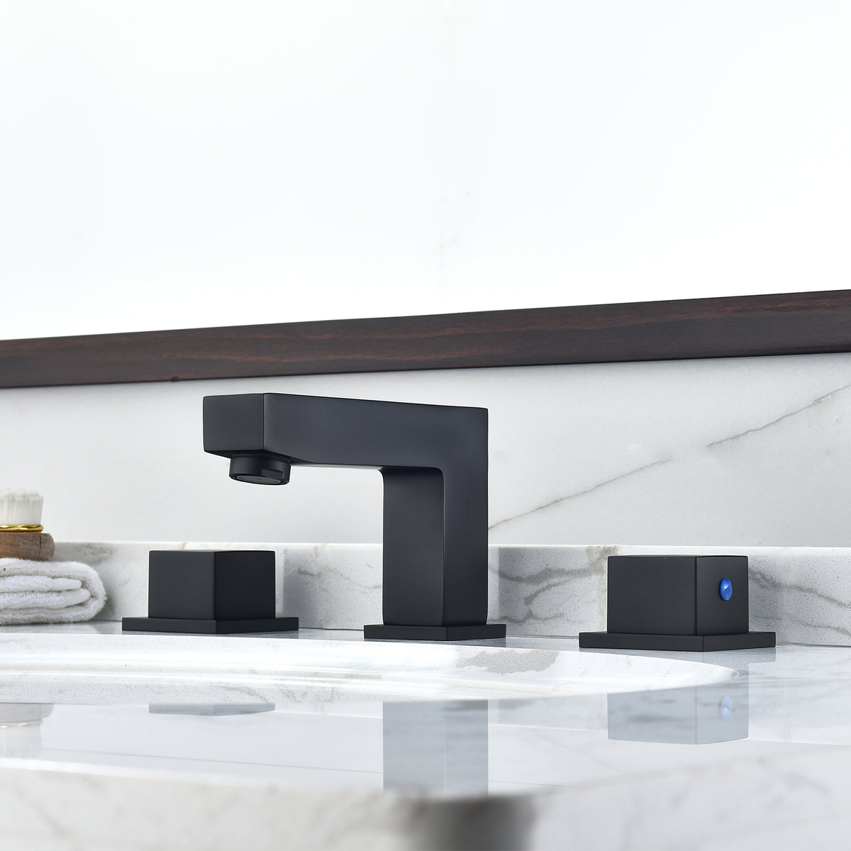 Linter 8 in. Widespread 2-Handle Bathroom Faucet – Altair Design USA